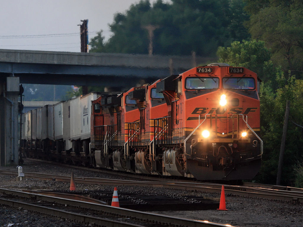 BNSF 7634